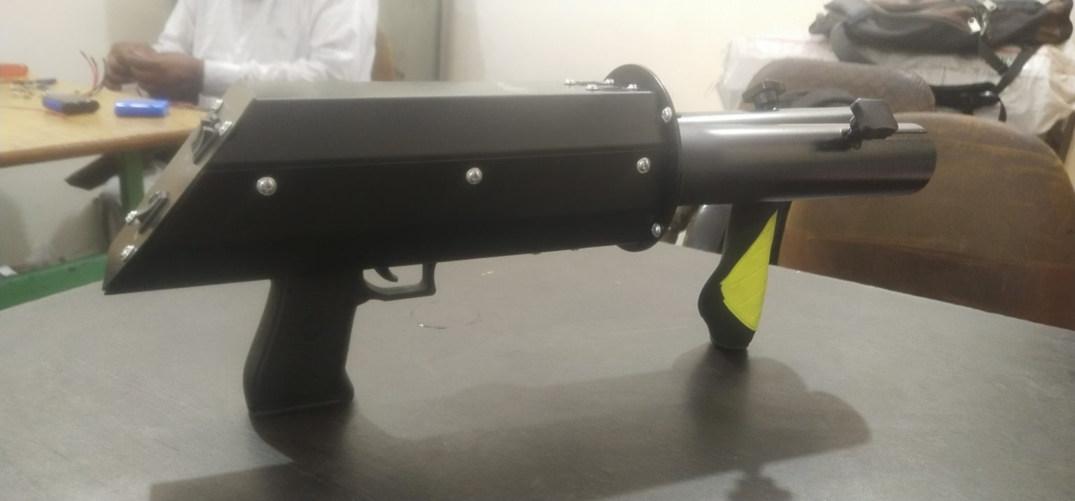 2 Way Cold Pyro Gun, 2 Nali Cold Fire Gun, Birthday Party Gun, Fire Gun ...